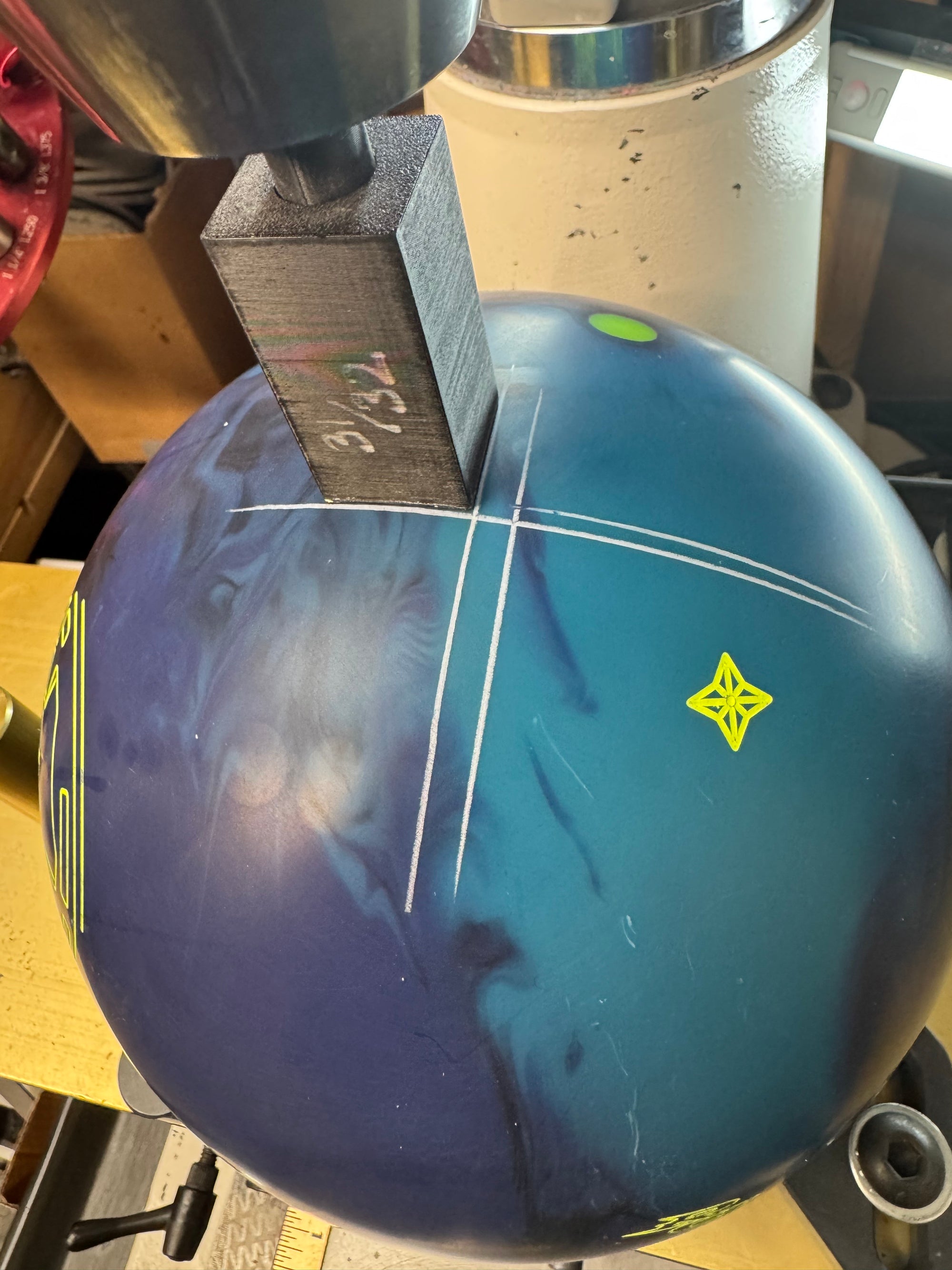 Storm Equinox Solid – World Wide Bowling Supplies